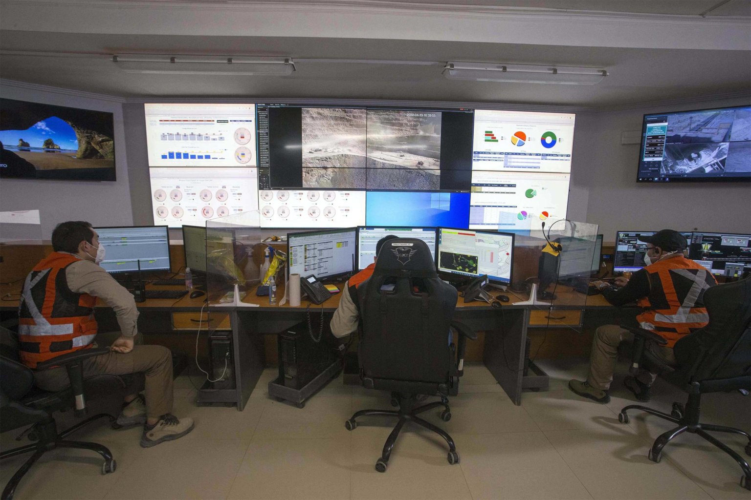 Glencore’s Lomas Bayas mine to start automation journey with production ...